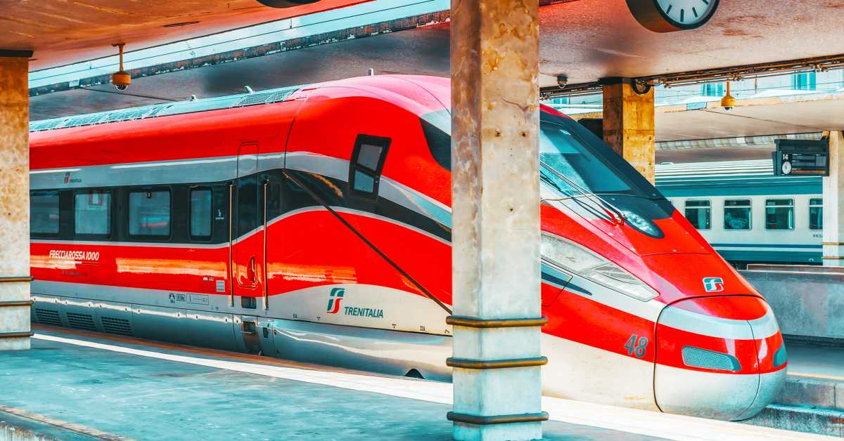 This New High-speed Train Will Get You From Rome to Pompeii in Less ...